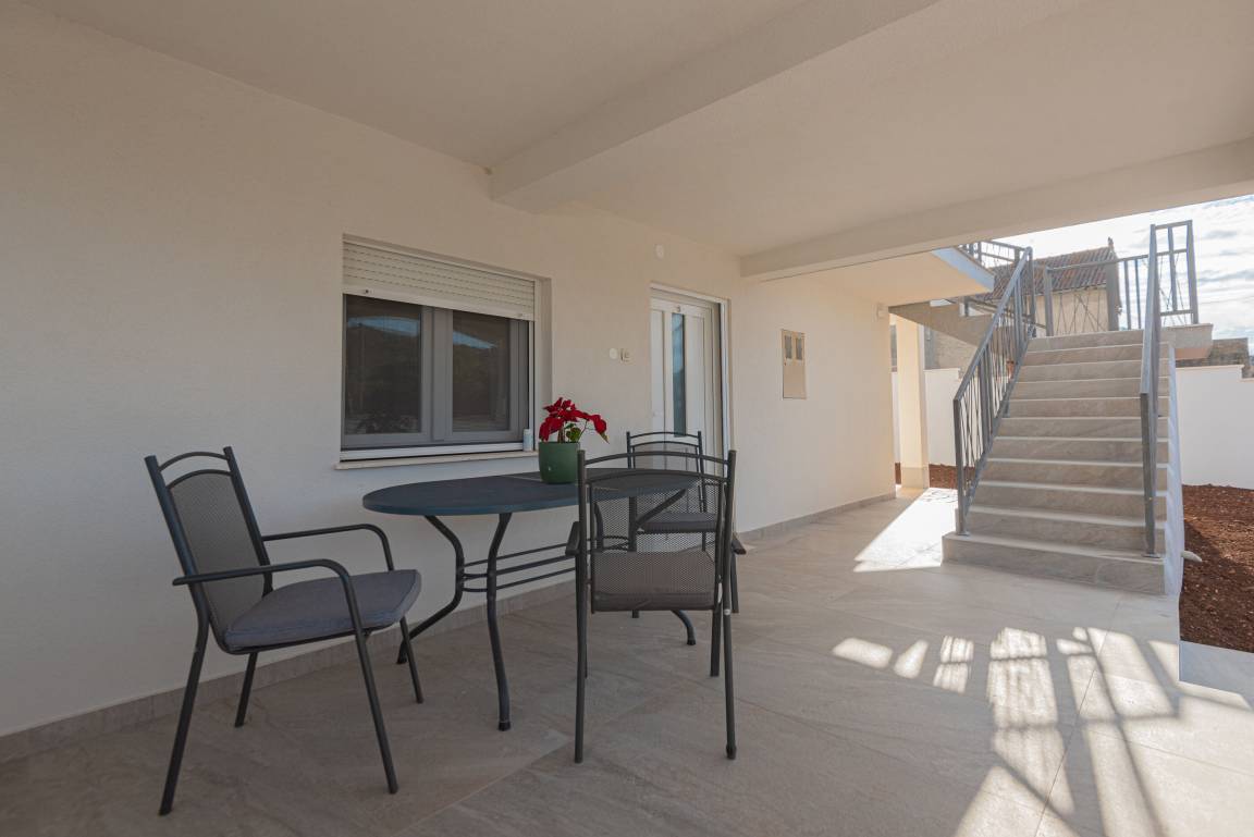 100 M² Apartment ∙ 2 Bedrooms ∙ 5 Guests - Tisno