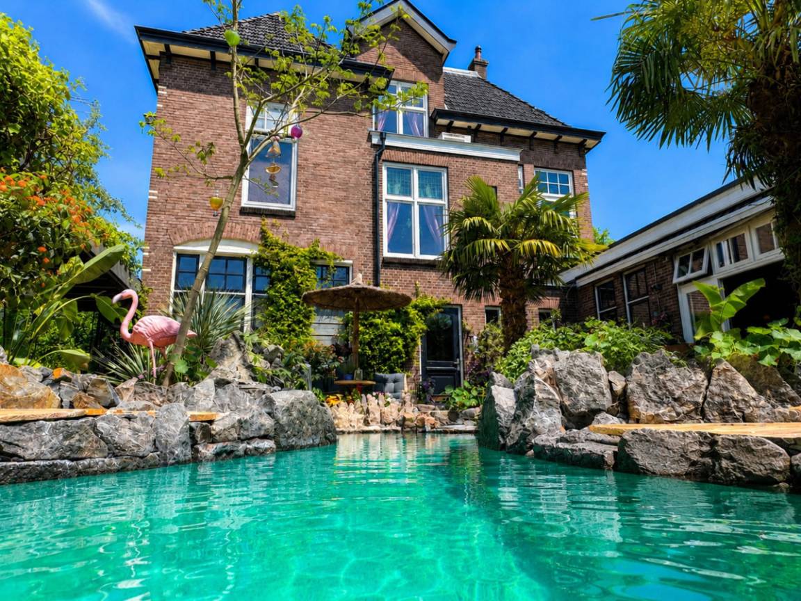 426 M² House ∙ 7 Bedrooms ∙ 15 Guests - Giethoorn