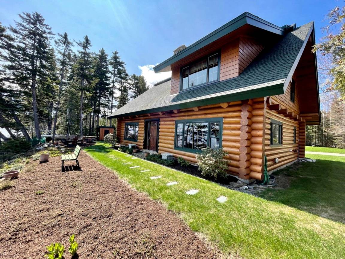 House ∙ 5 Bedrooms ∙ 10 Guests - Mount Kineo State Park, Greenville