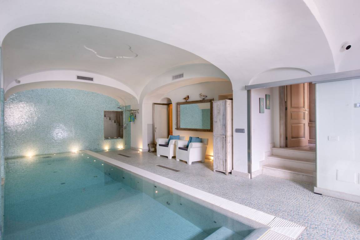 400 M² Villa ∙ 6 Bedrooms ∙ 12 Guests - Positano