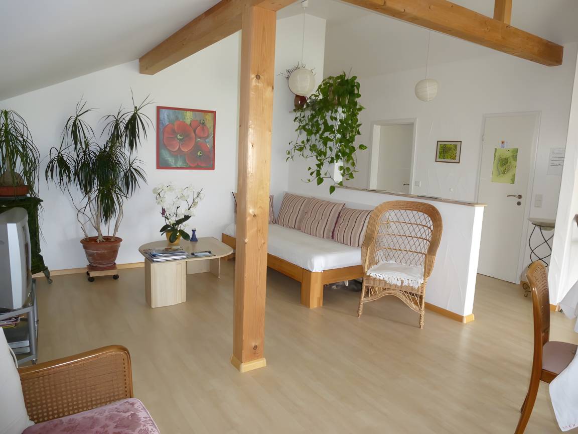 90 M² Ferienwohnung ∙ 2 Schlafzimmer ∙ 5 Gäste - Endingen am Kaiserstuhl