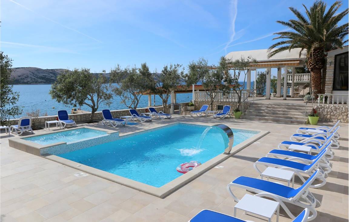 75 M² Apartment ∙ 2 Bedrooms ∙ 5 Guests - Novalja