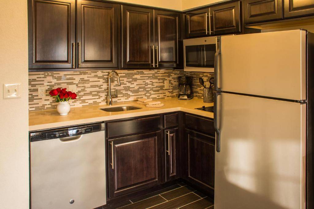 Studio Flat ∙ 1 Bedroom ∙ 2 Guests - Hammond, IN