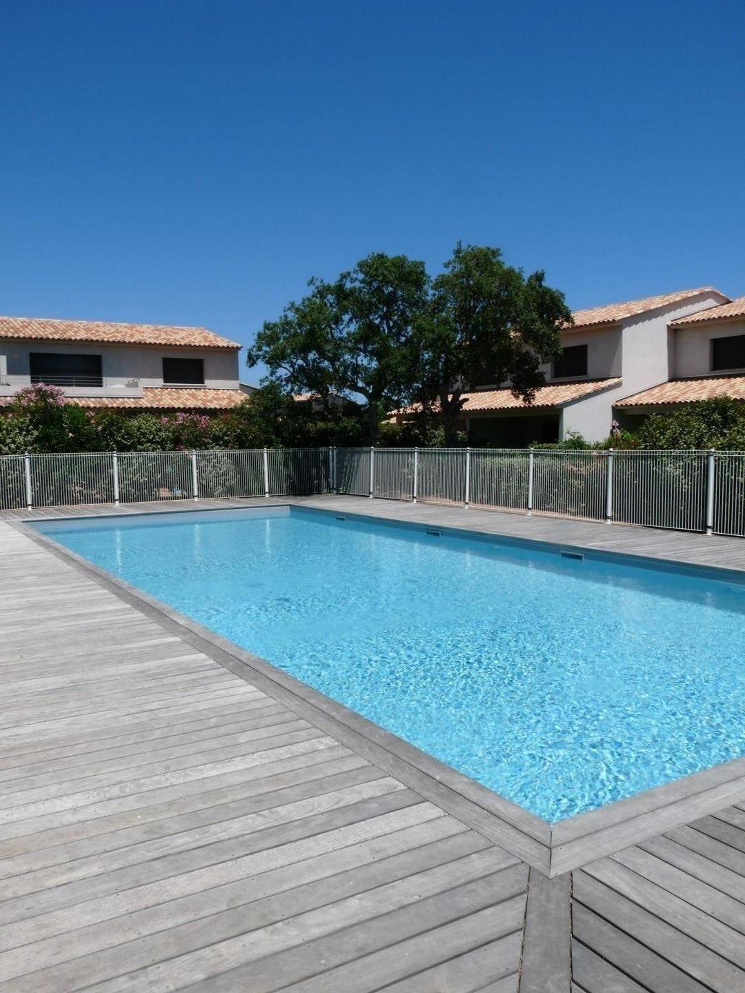 85 M² House ∙ 2 Bedrooms ∙ 7 Guests - Lecci