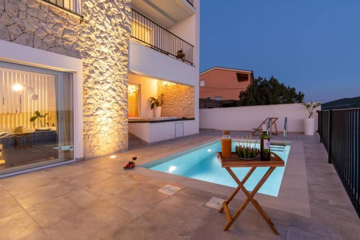 360 M² Villa ∙ 6 Bedrooms ∙ 12 Guests - Neum