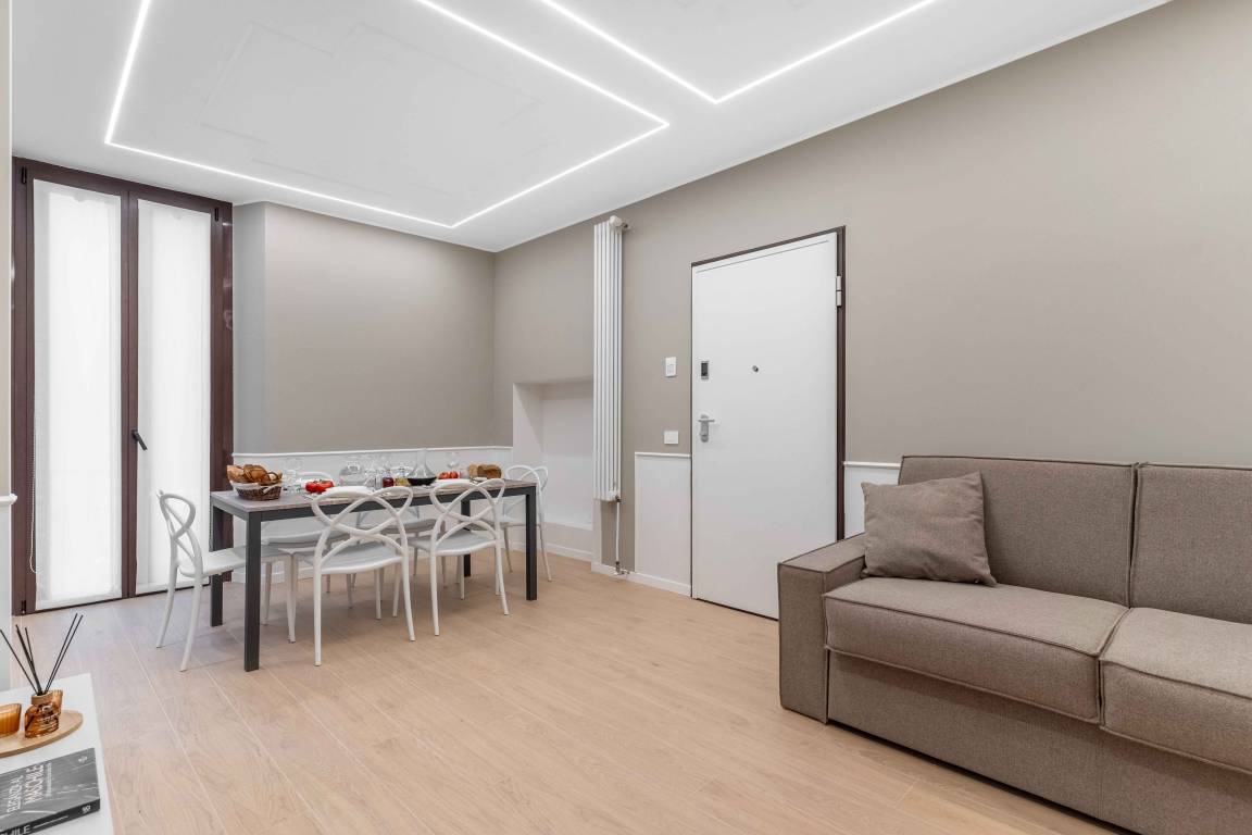 80 M² Huoneisto ∙ 2 Makuuhuonetta ∙ 6 Vierasta - Milano