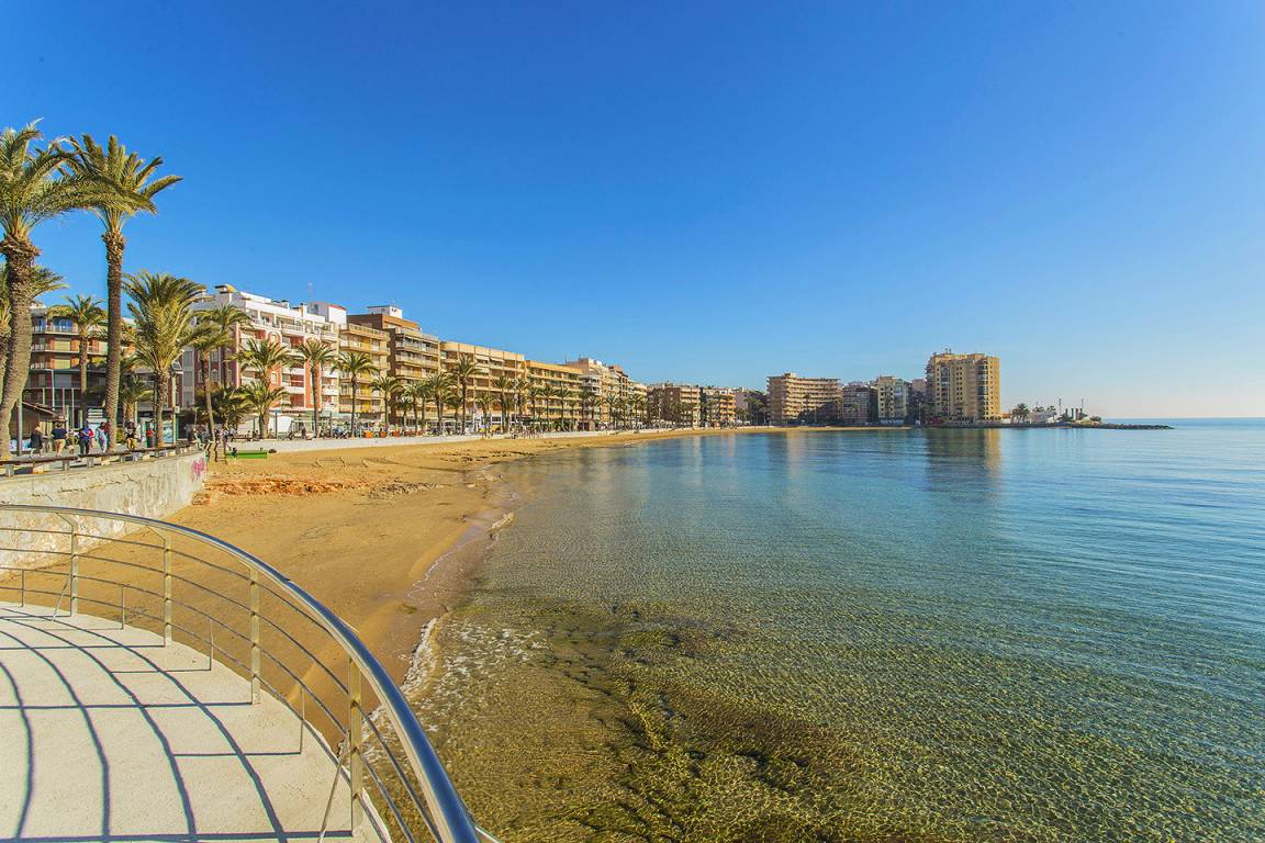 78 M² Apartment ∙ 2 Bedrooms ∙ 4 Guests - Torrevieja