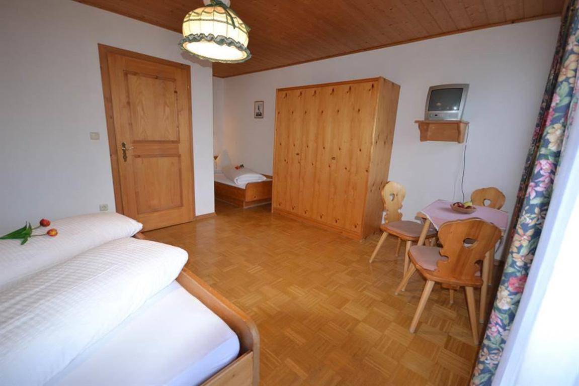 Hotel ∙ 1 Habitación ∙ 4 Huéspedes - Lend