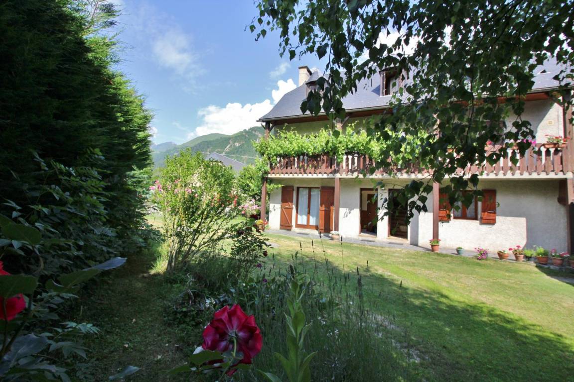 70 M² Gîte ∙ 2 Chambres ∙ 4 Personnes - Saint-Lary-Soulan