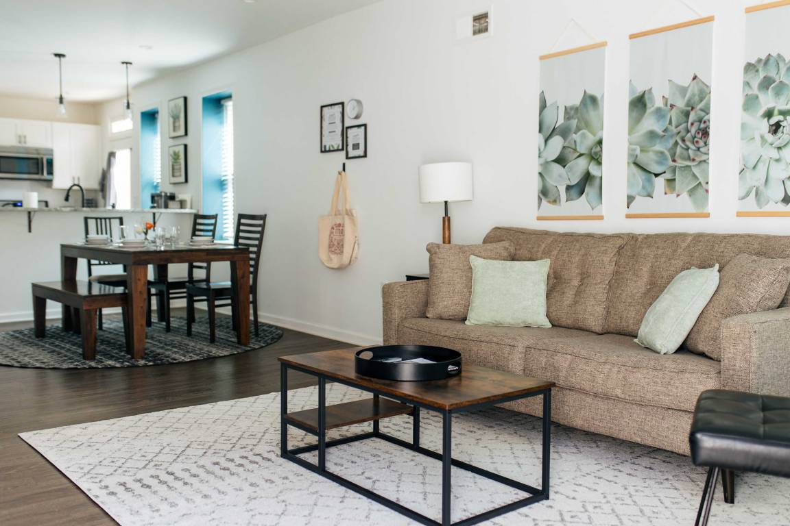 102 M² Apartment ∙ 2 Bedrooms ∙ 4 Guests - Lancaster, PA
