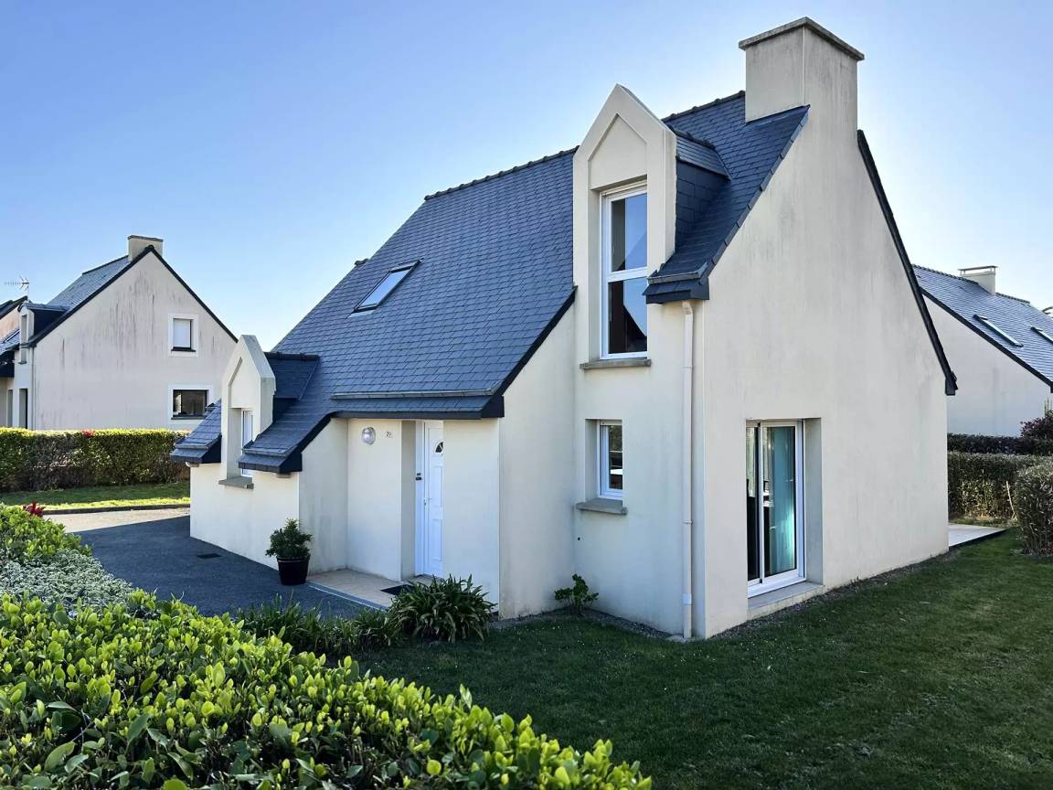 84 M² Maison De Vacances ∙ 4 Chambres ∙ 8 Personnes - Erquy