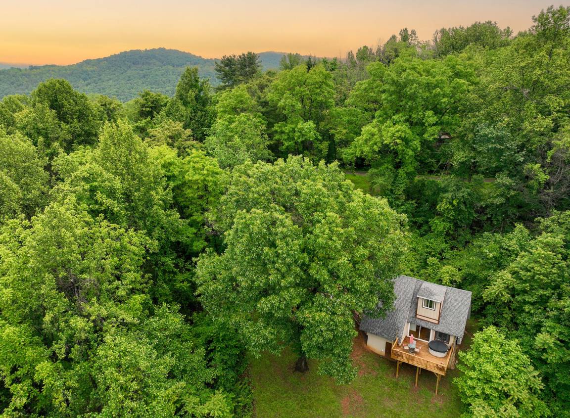 House ∙ 3 Bedrooms ∙ 6 Guests - Shenandoah, VA