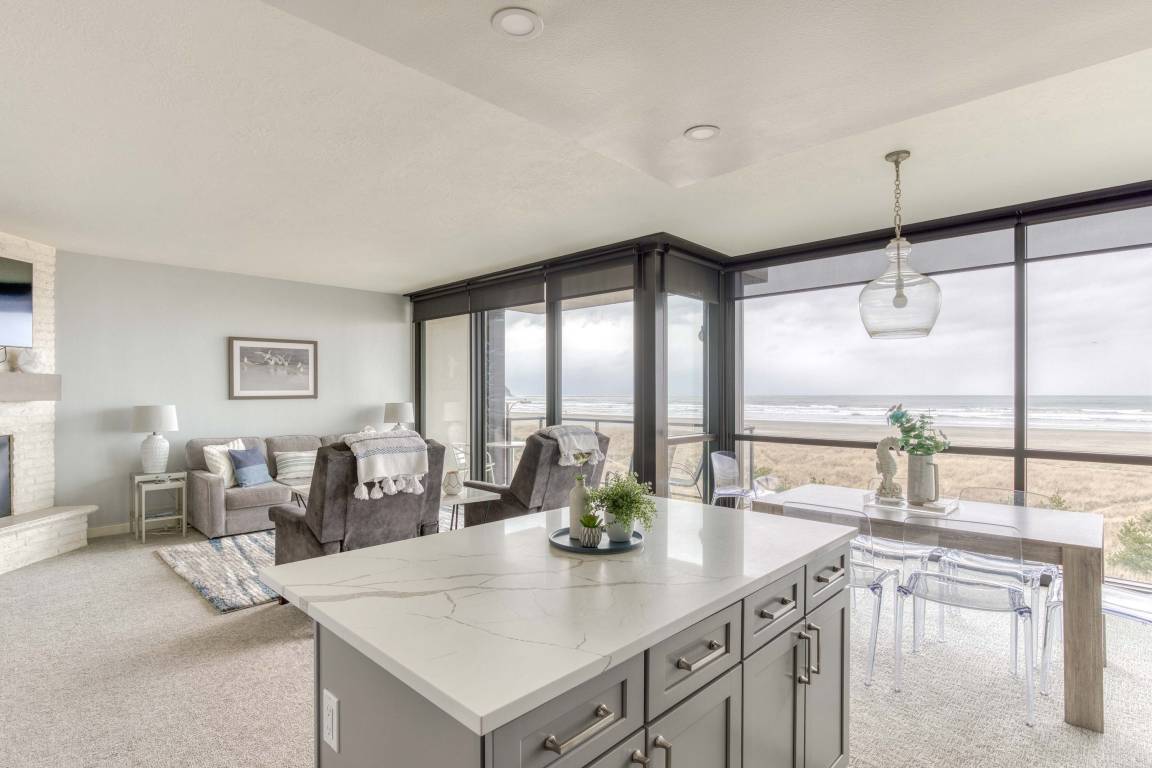 130 M² Apartment ∙ 2 Bedrooms ∙ 6 Guests - Cannon Beach