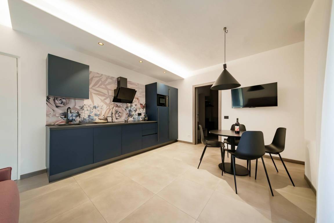 60 M² Ferienwohnung ∙ 1 Schlafzimmer ∙ 4 Gäste - Garda