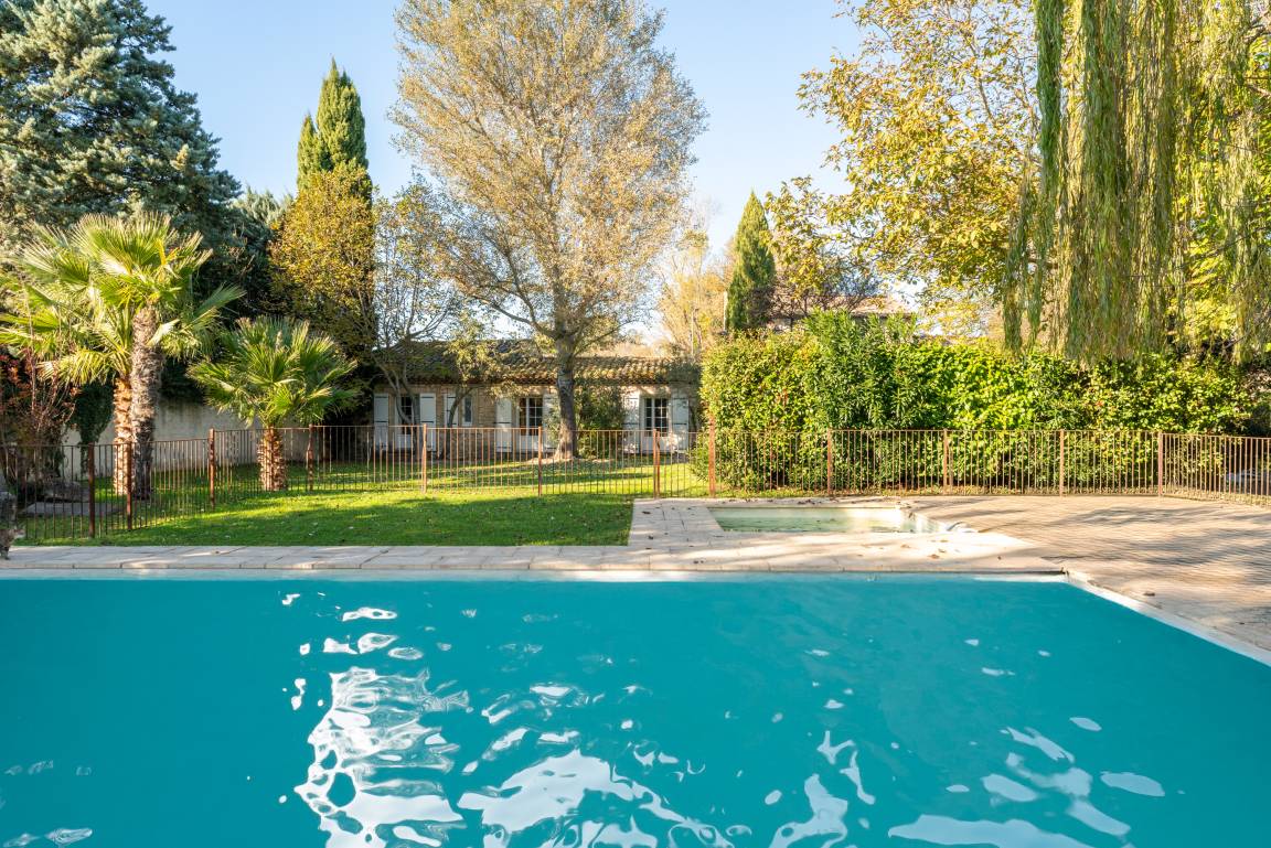124 M² Talo ∙ 4 Makuuhuonetta ∙ 8 Vierasta - L'Isle-sur-la-Sorgue