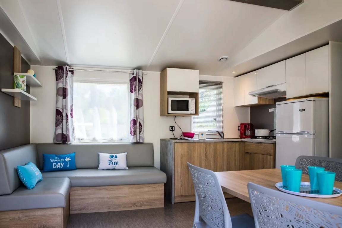 32 M² Caravan ∙ 3 Bedrooms ∙ 7 Guests - Brittany