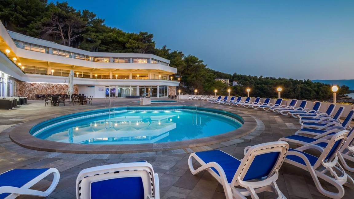 46 M² Apartment ∙ 1 Bedroom ∙ 4 Guests - Jelsa