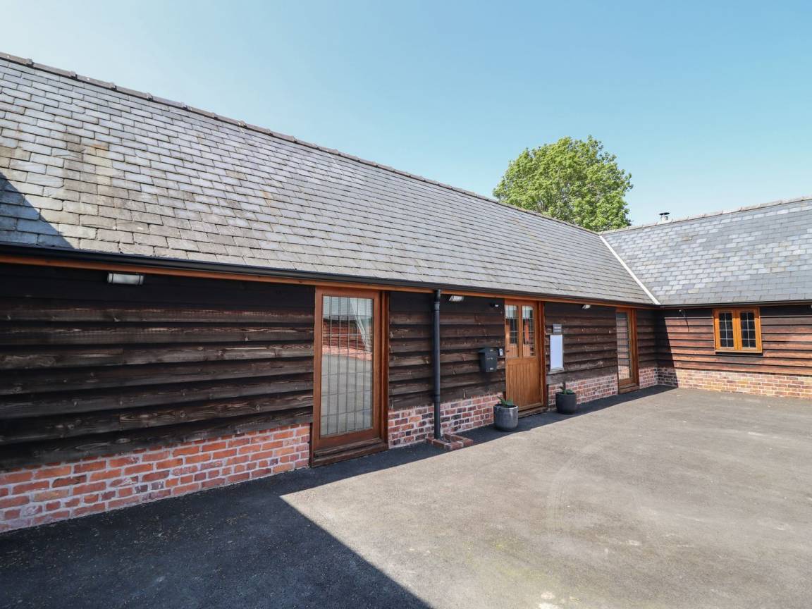 Cottage ∙ 2 Bedrooms ∙ 4 Guests - Welshpool