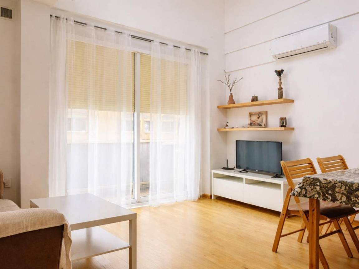 100 M² Apartamento ∙ 3 Habitaciones ∙ 6 Huéspedes - Palamós