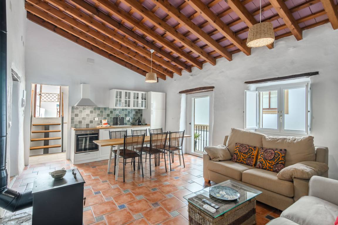69 M² Apartamento ∙ 2 Habitaciones ∙ 4 Huéspedes - Villablanca