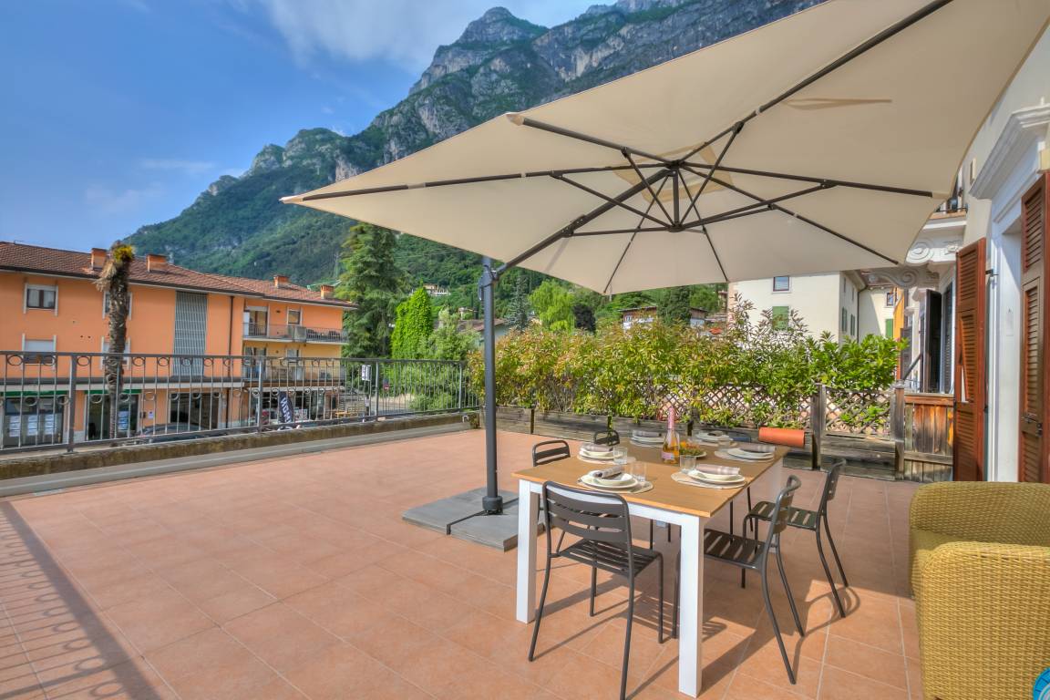 107 M² Appartement ∙ 2 Chambres ∙ 6 Personnes - Riva del Garda