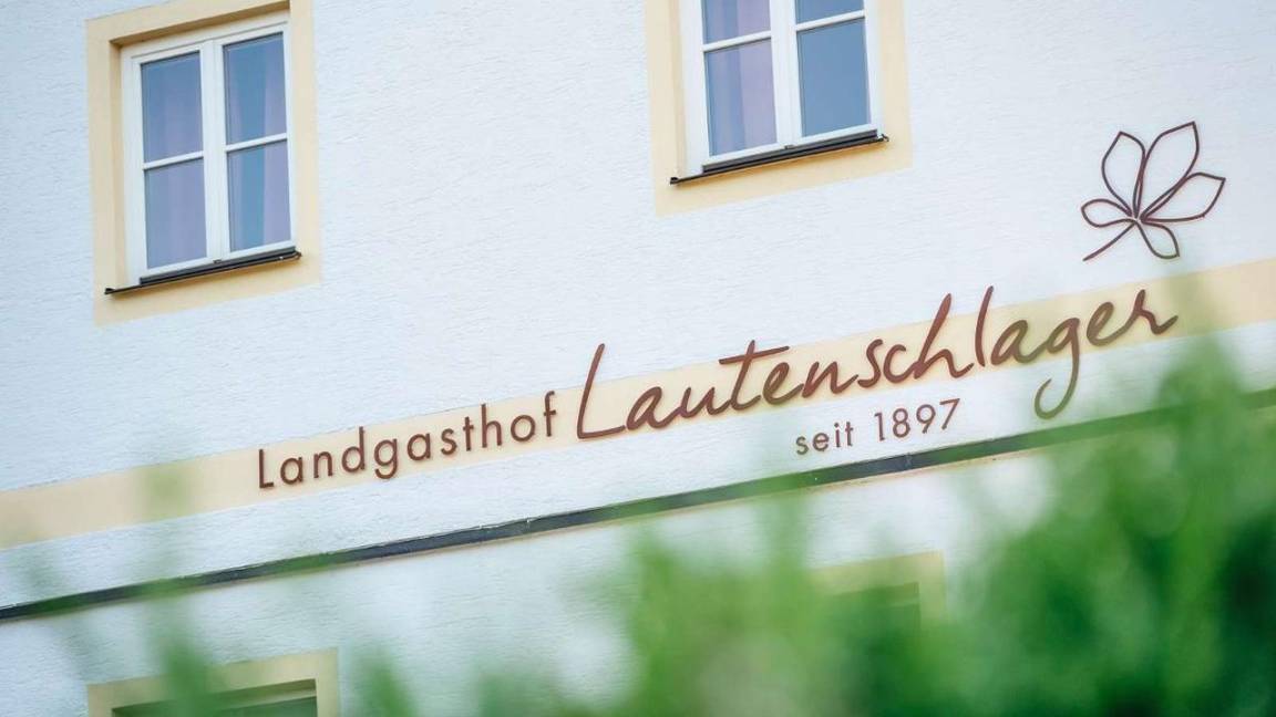 31 M² Hotel ∙ 2 Schlafzimmer ∙ 3 Gäste - Bayern