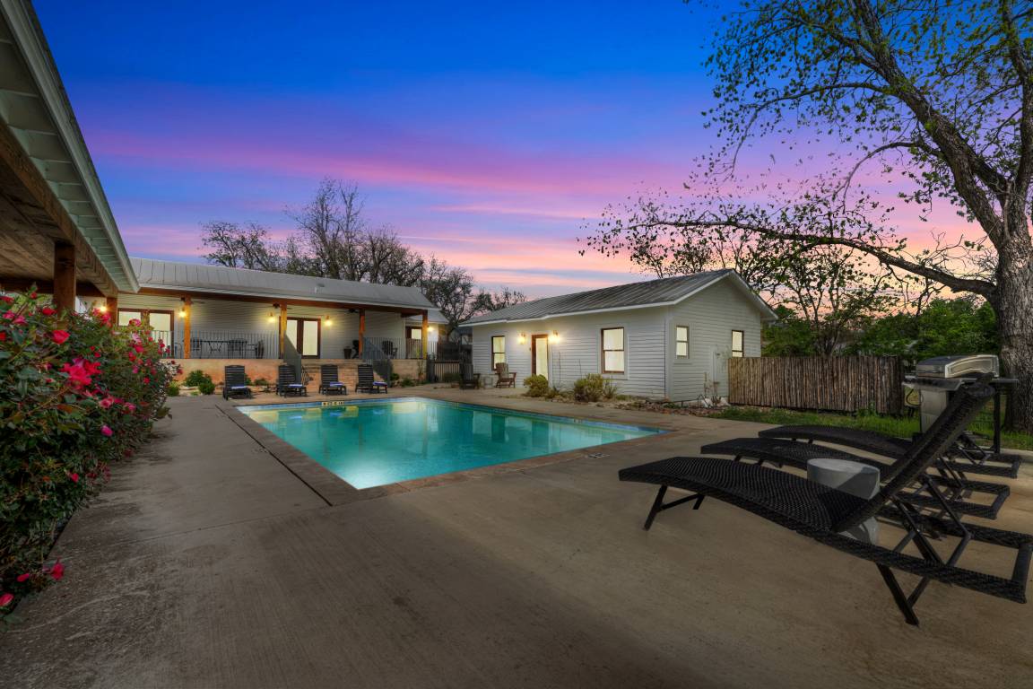 64 M² Cottage ∙ 1 Bedroom ∙ 2 Guests - Fredericksburg, TX
