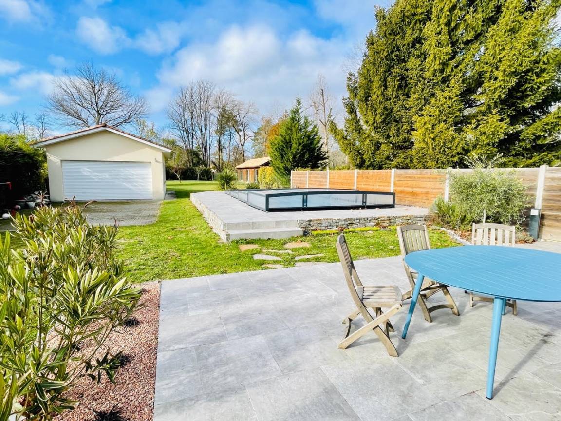 170 M² Casa Vacanza ∙ 4 Camere Da Letto ∙ 8 Ospiti - Mérignac