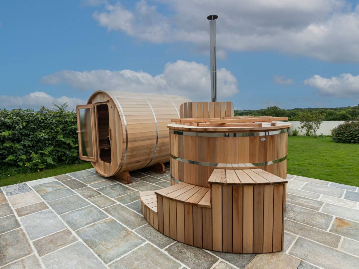 235 M² Maison De Vacances ∙ 4 Chambres ∙ 7 Personnes - Porspoder