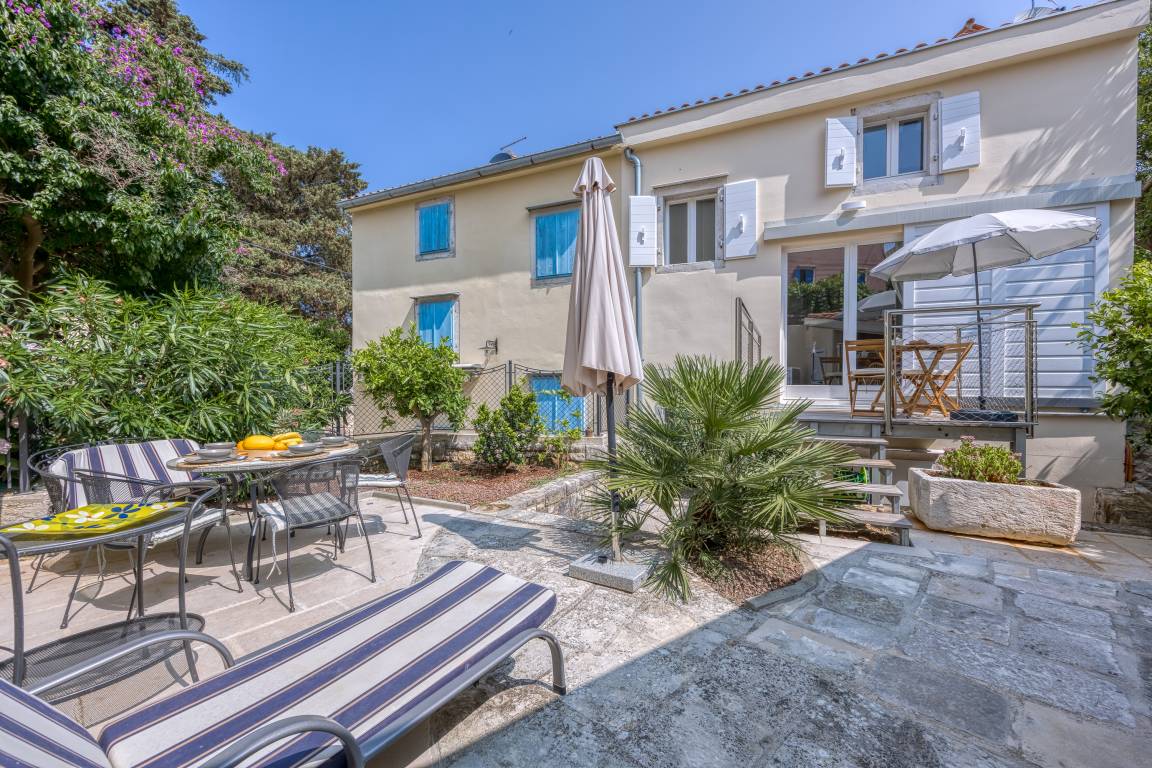100 M² Ferienhaus ∙ 3 Schlafzimmer ∙ 6 Gäste - Mali Lošinj