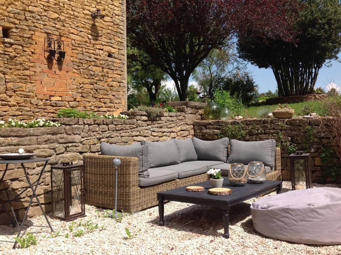 300 M² Cottage ∙ 5 Bedrooms ∙ 15 Guests - Vézelay