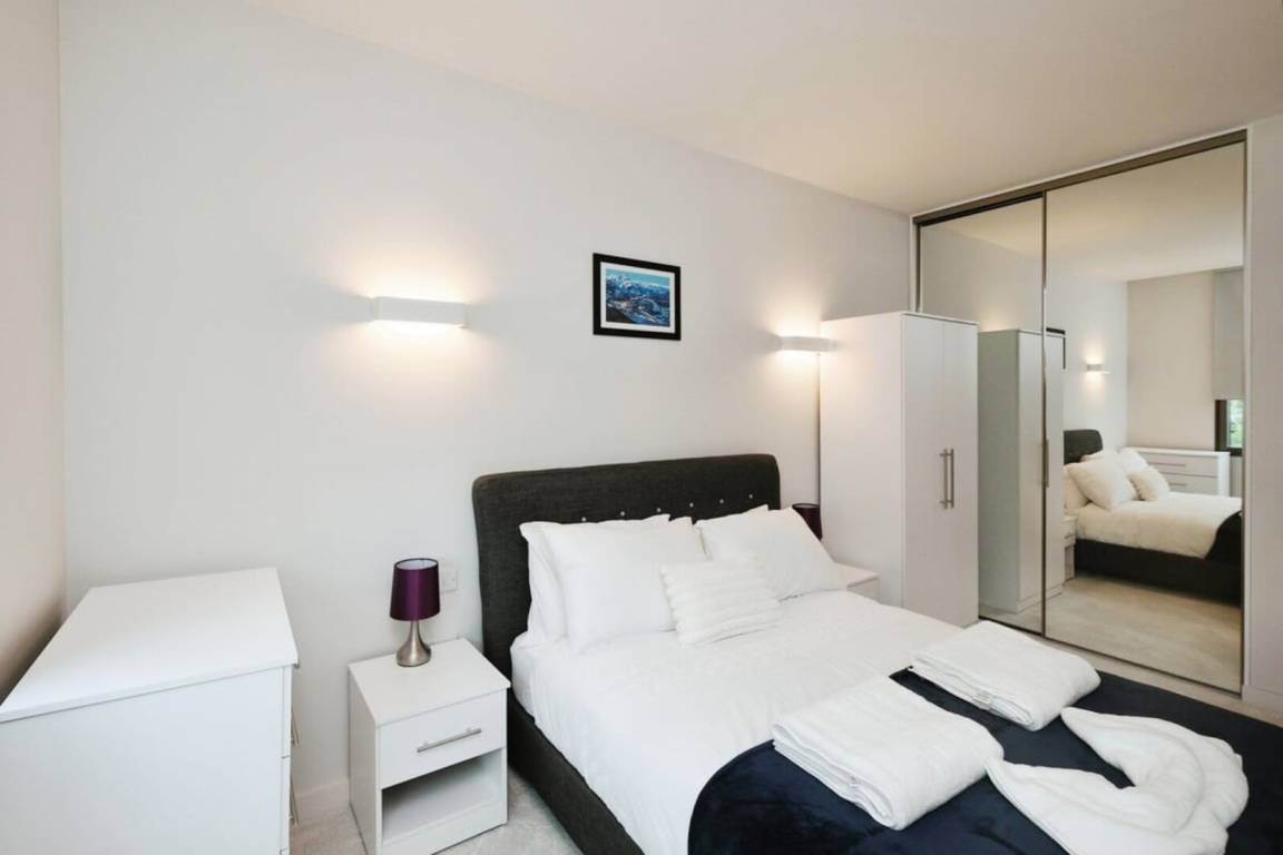 51 M² Apartment ∙ 1 Bedroom ∙ 2 Guests - Bracknell