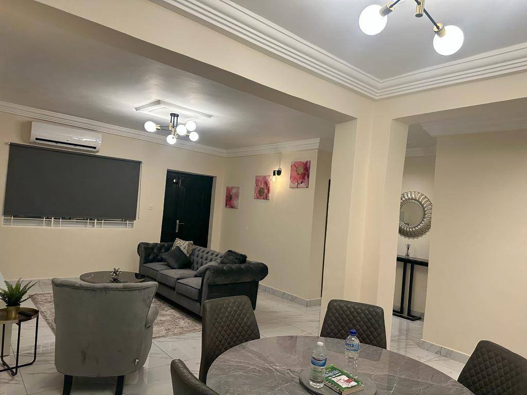 90 M² Apartamento ∙ 3 Habitaciones ∙ 6 Huéspedes - Freetown