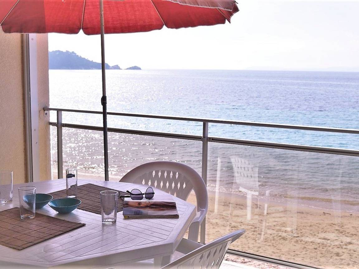 60 M² Appartement ∙ 1 Chambre ∙ 5 Personnes - Le Lavandou