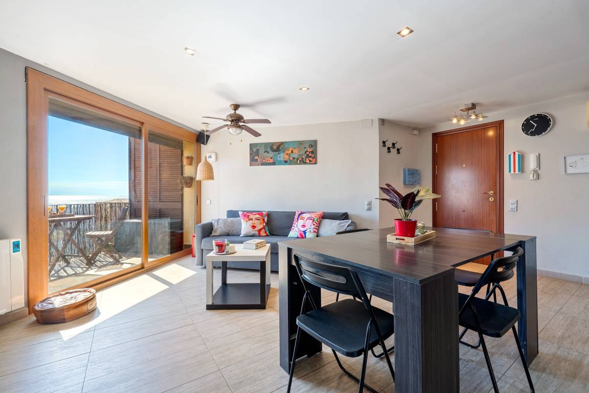 60 M² Apartamento ∙ 3 Habitaciones ∙ 4 Huéspedes - L'Ametlla de Mar