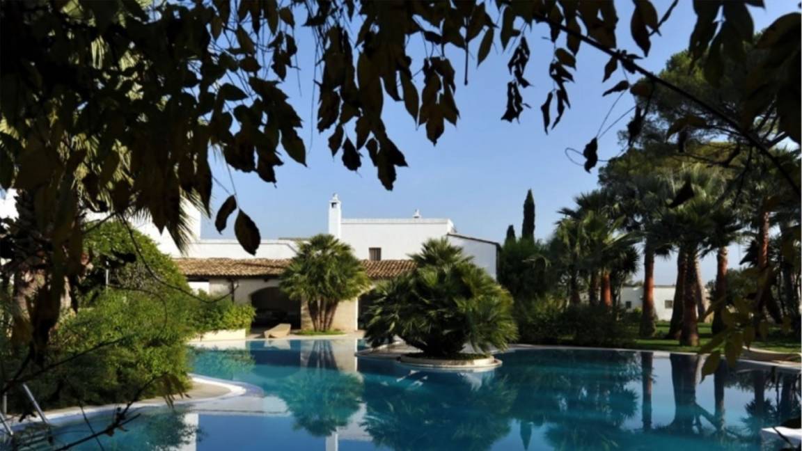 600 M² Villa ∙ 5 Chambres ∙ 13 Personnes - Massafra