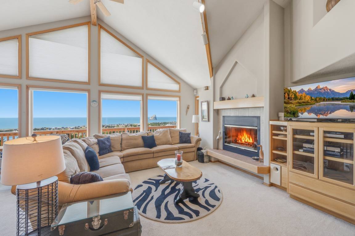 288 M² House ∙ 6 Bedrooms ∙ 10 Guests - Pacific City, OR
