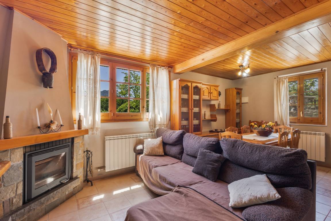 150 M² House ∙ 3 Bedrooms ∙ 8 Guests - Bagà