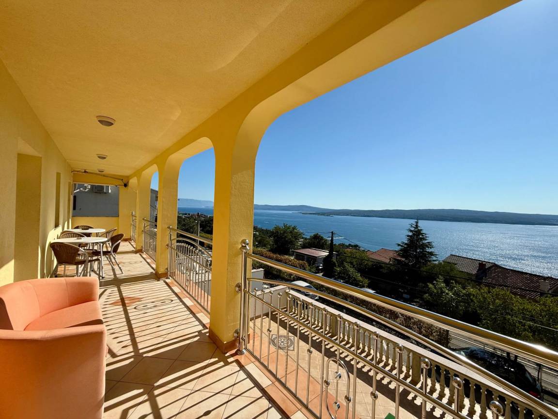 80 M² Apartment ∙ 3 Bedrooms ∙ 6 Guests - Crikvenica