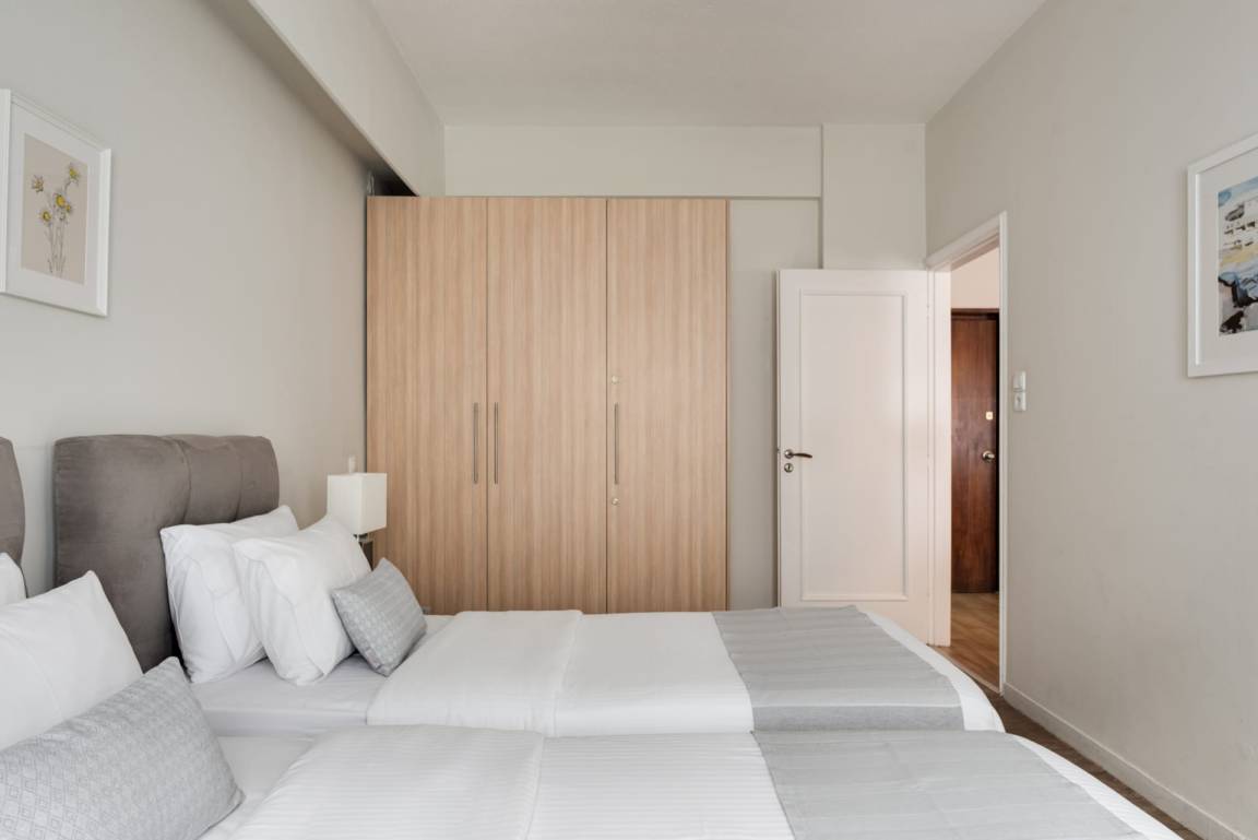 Villa ∙ 2 Bedrooms ∙ 6 Guests - Athens