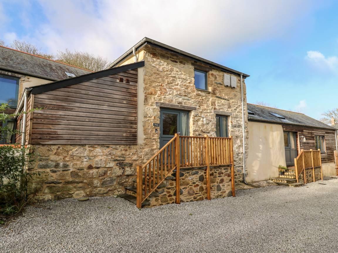 Cottage ∙ 3 Bedrooms ∙ 5 Guests - Newquay