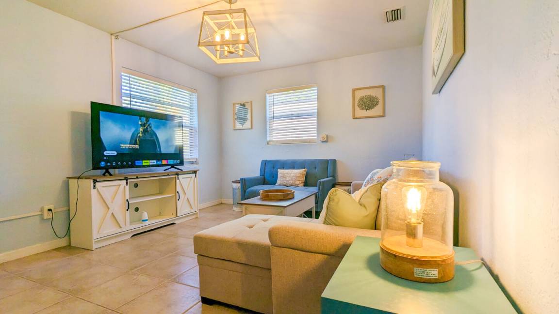 93 M² Cottage ∙ 2 Bedrooms ∙ 5 Guests - Port Orange, FL