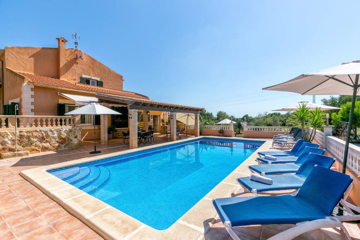 350 M² Villa ∙ 4 Schlafzimmer ∙ 8 Gäste - Cala Mesquida
