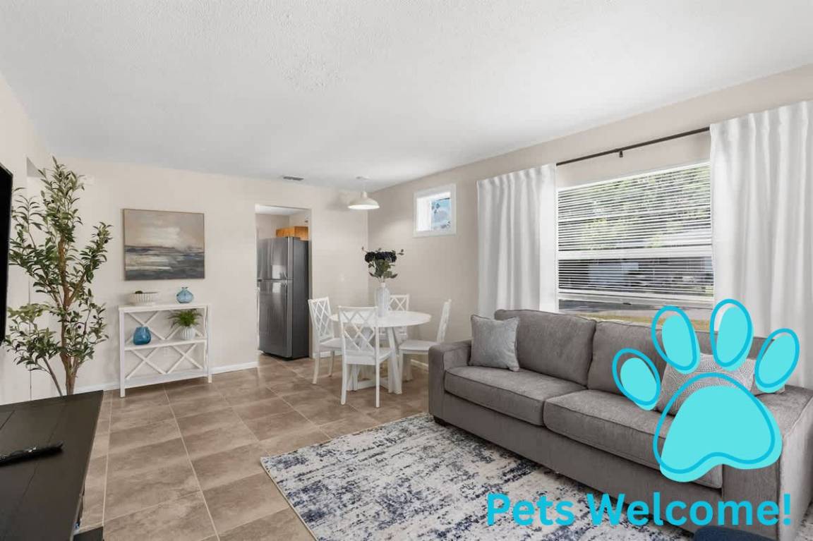 79 M² Talo ∙ 2 Makuuhuonetta ∙ 4 Vierasta - Giraffe Ranch, Dade City