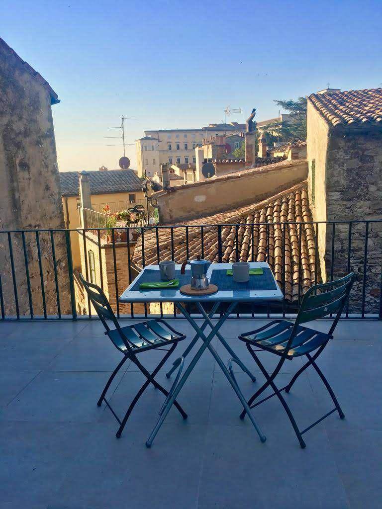 70 M² Apartament ∙ 2 Sypialnie ∙ 4 Gości - Todi