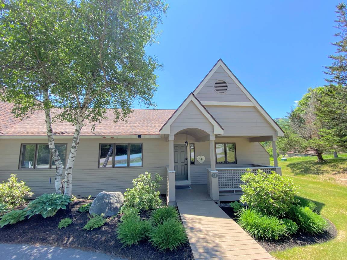 Condo ∙ 3 Bedrooms ∙ 8 Guests - Bethlehem, NH
