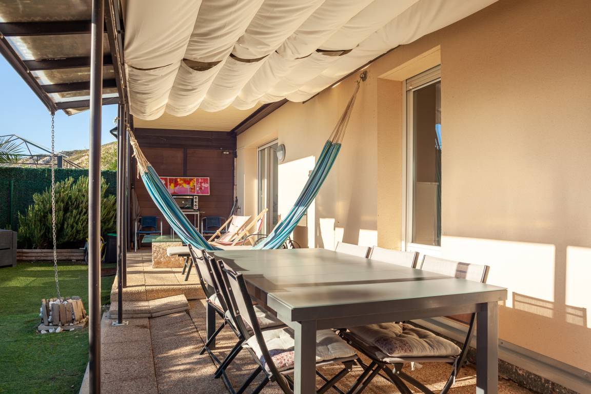 60 M² Appartement ∙ 2 Chambres ∙ 4 Personnes - Marignane