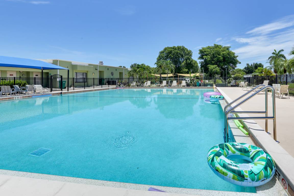 139 M² House ∙ 2 Bedrooms ∙ 4 Guests - Marco Island, FL