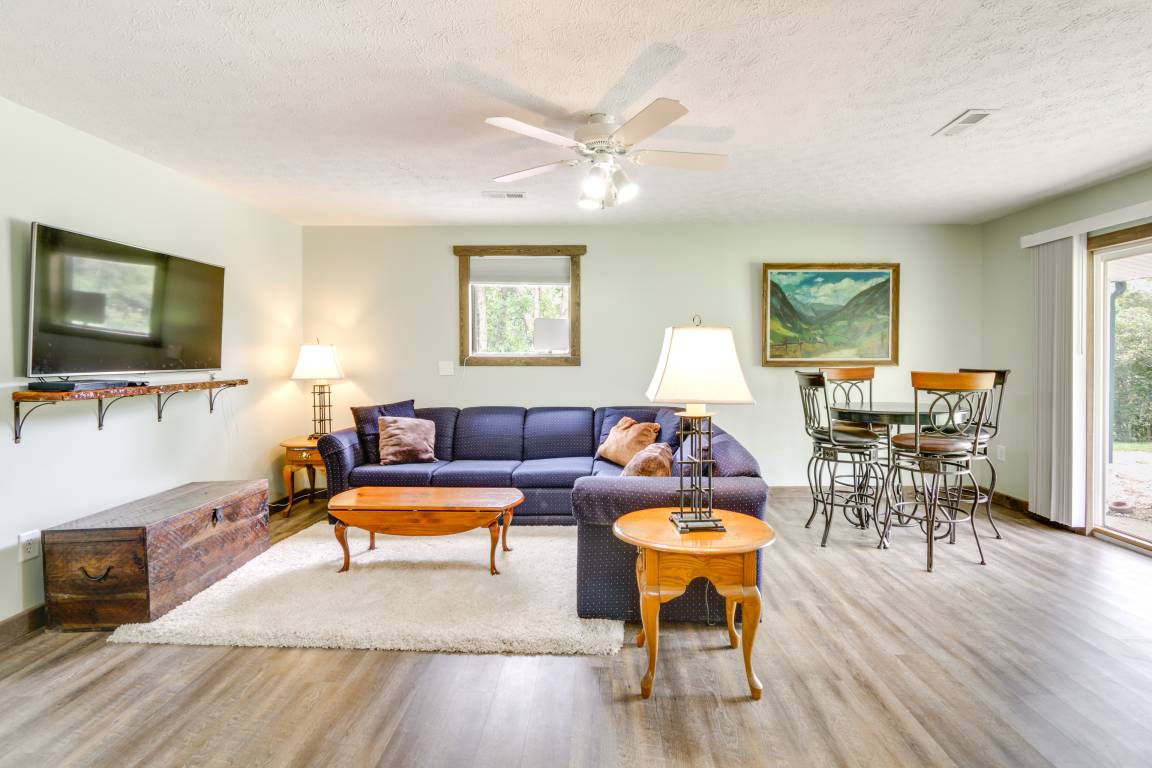 130 M² Cottage ∙ 3 Bedrooms ∙ 9 Guests - New Plymouth, OH