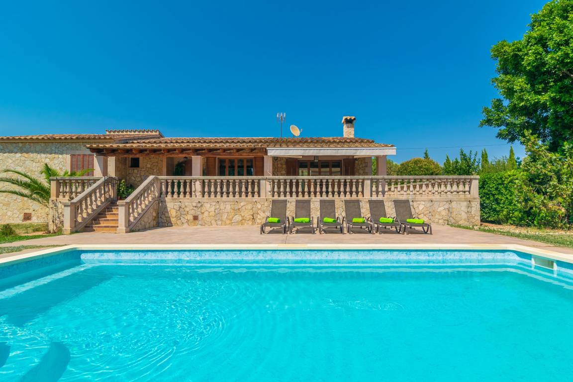 200 M² Villa ∙ 3 Habitaciones ∙ 6 Huéspedes - Playa de Palma